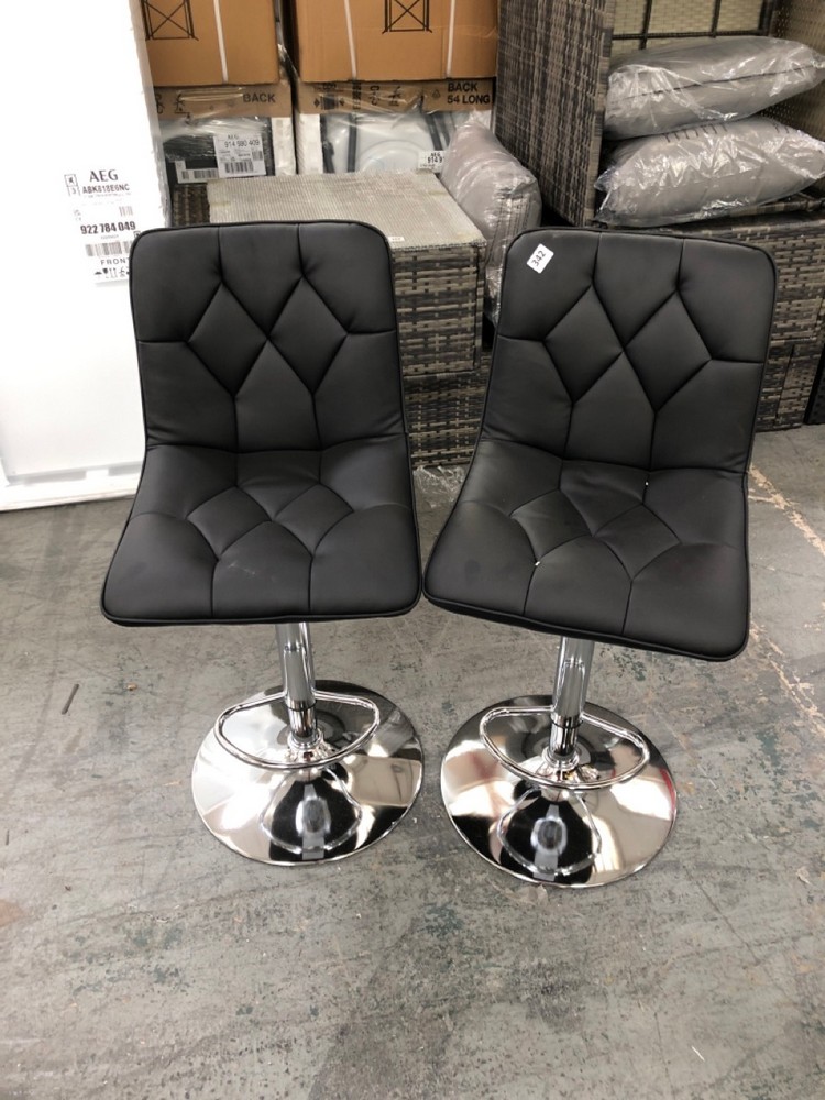 John Pye Auctions - 2 X LEATHER BAR STOOLS IN BLACK (BLOCK B ...