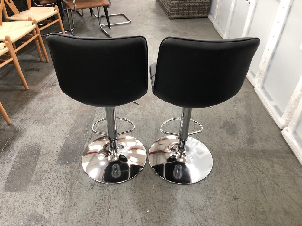 John Pye Auctions - 2 X LEATHER BAR STOOLS IN BLACK (BLOCK B ...