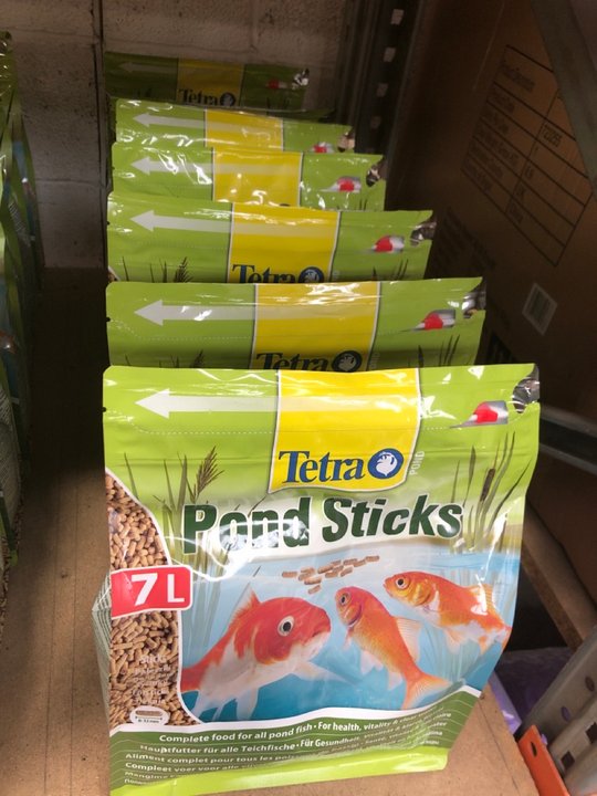 John Pye Auctions - QTY OF TETRA POND STICK FISH FOOD BAGS - BBE 06/ ...