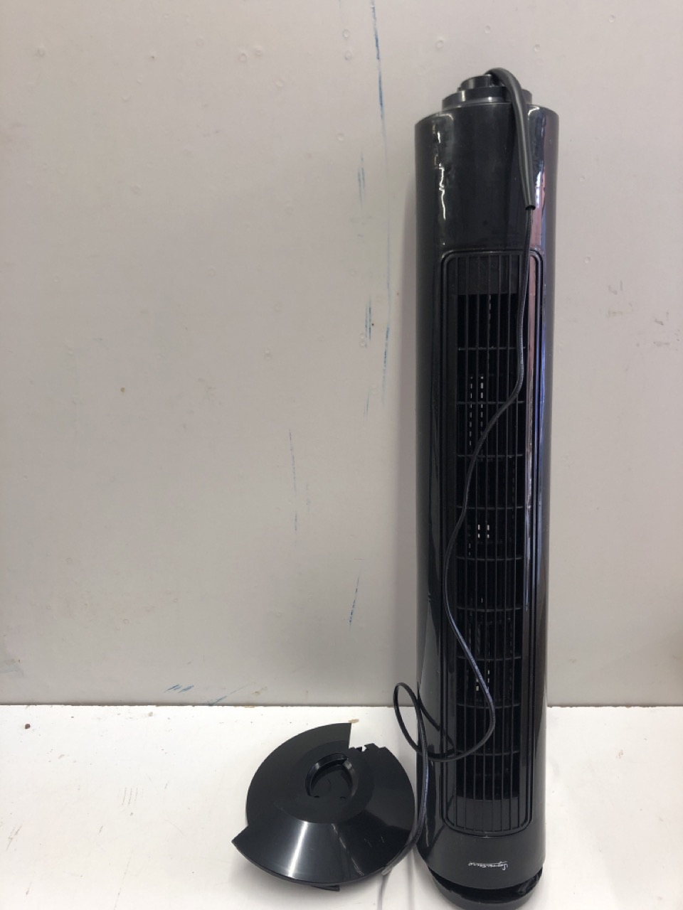 John Pye Auctions - 4 X AB TOWER FANS