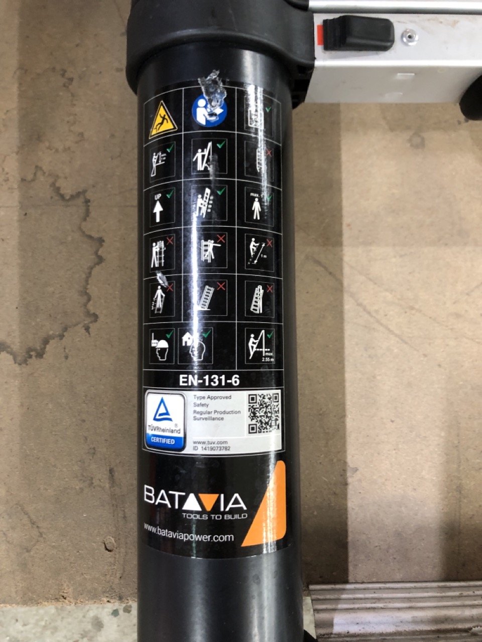 John Pye Auctions - BATVIA PROFESSIONAL LADDERS