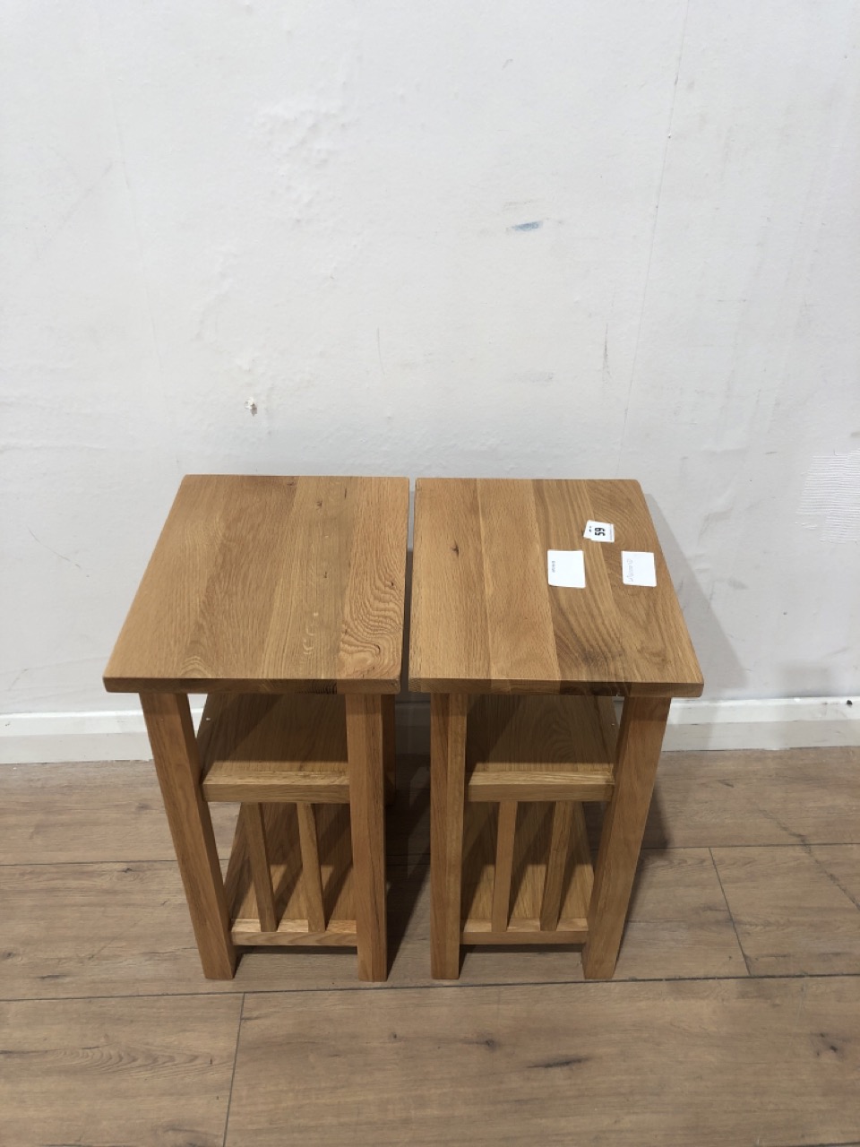John Pye Auctions - 2X MODERN SMALL SOLID WOOD SIDE TABLES