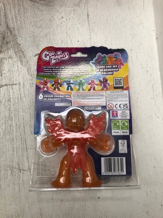 John Pye Auctions - QTY OF GOO ZONIANS QUEEN EMBER ACTION FIGURES ...