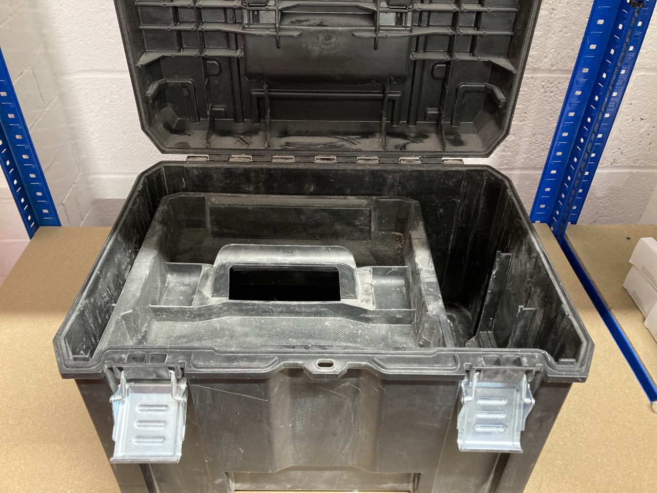 John Pye Auctions - DEWALT TSTACK TOOL BOX