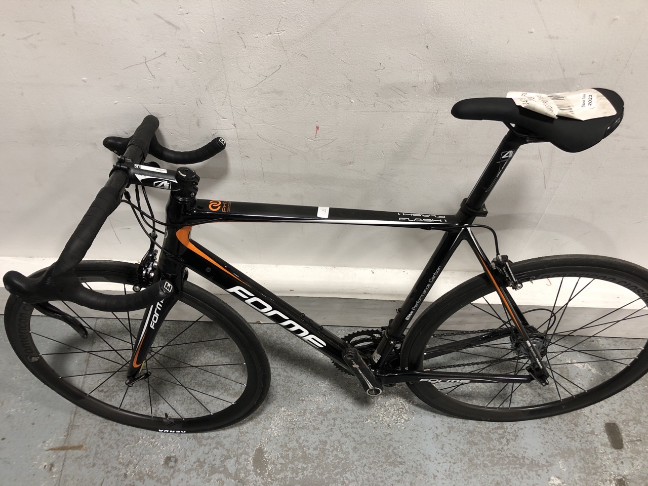 John Pye Auctions - FORME FLASH 1 CIRRUS PRO TUB 13 RRP 1,200