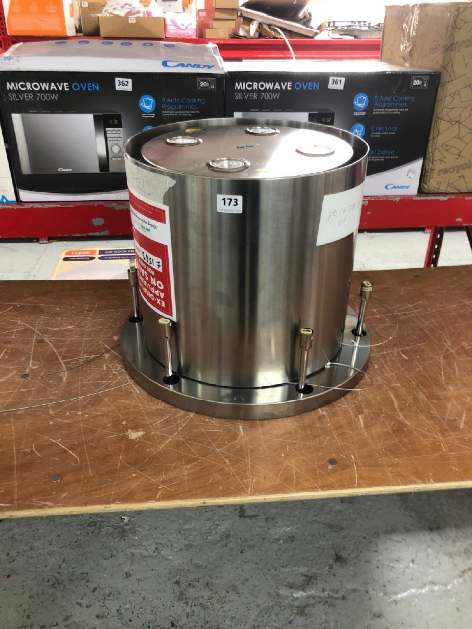 John Pye Auctions - FABER EXTRACTOR FAN MODEL: F-LIGHT AN4 V2