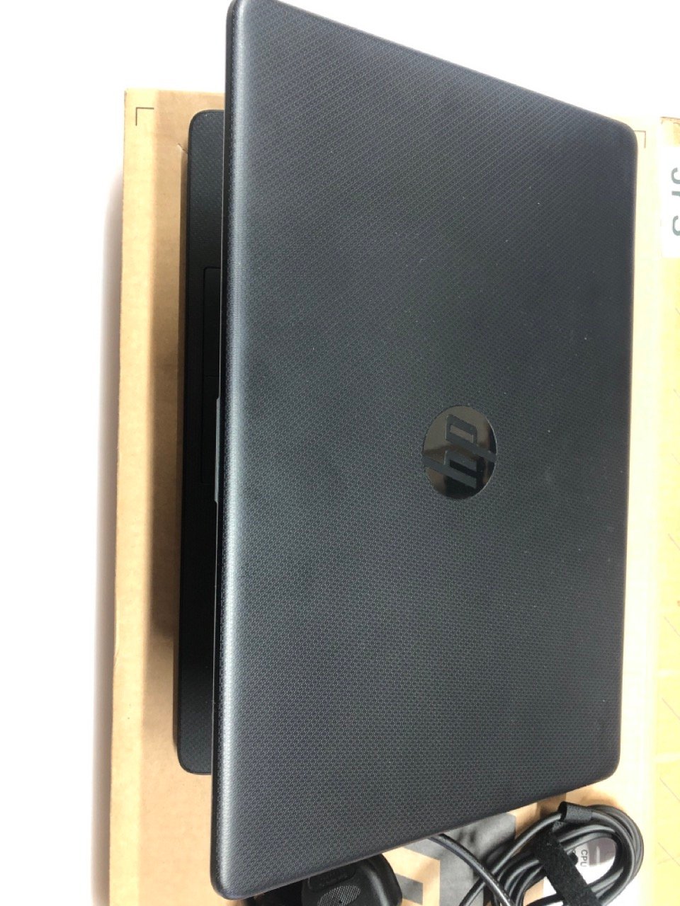 John Pye Auctions - HP 15-GW0502NA 1TB LAPTOP IN GREY. (WITH BOX & CHARGER). AMD ATHERLON SILVER ...