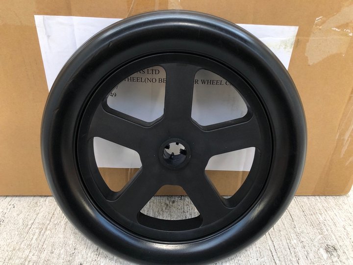 John Pye Auctions - BOX OF PRESTON TROLLEY WHEELS IN BLACK: LOCATION - D4