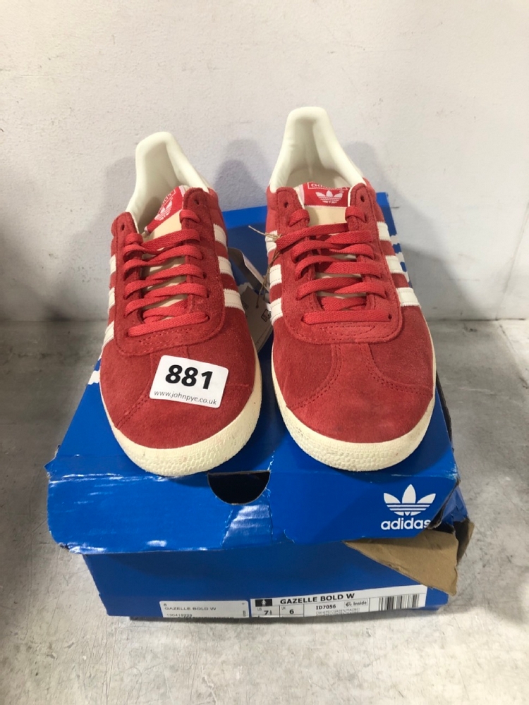 John Pye Auctions ADIDAS SUEDE TRAINERS SIZE UK 6 IN RED TO INCLUDE John Pye Auctions ADIDAS SUEDE TRAINERS SIZE UK 6 IN RED TO INCLUDE