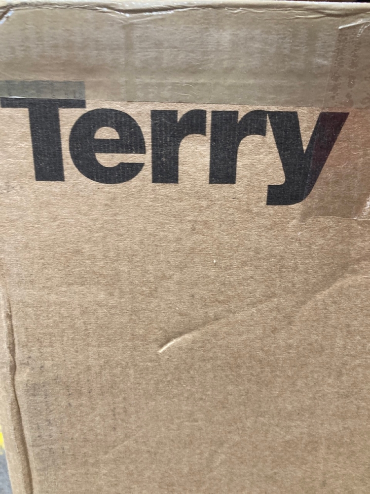 John Pye Auctions - TERRY OUTDOOR VINYL STORAGE BOX IN GREY (ROW 5)