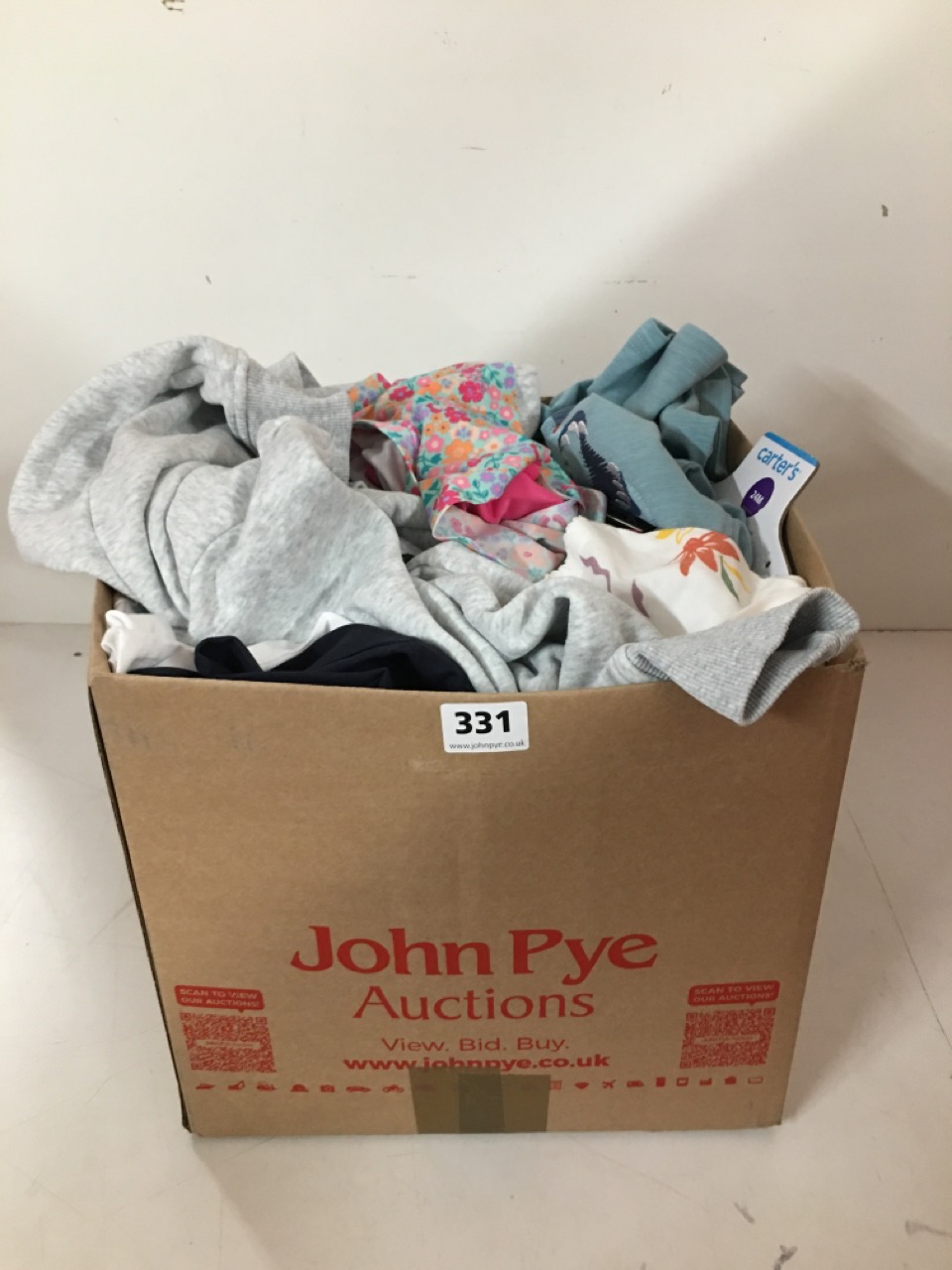 John Pye Auctions - BOX OF ASSORTED CHILDRENS CLOTHING IN VARIOUS ...