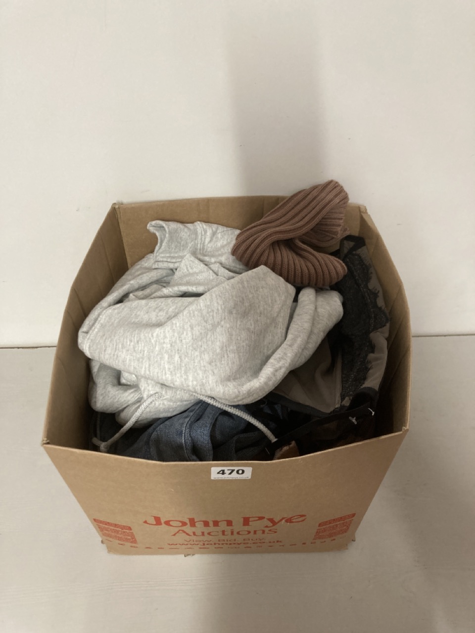 John Pye Auctions - BOX OF ASSORTED PREMIUM DESIGNER CLOTHING IN ...