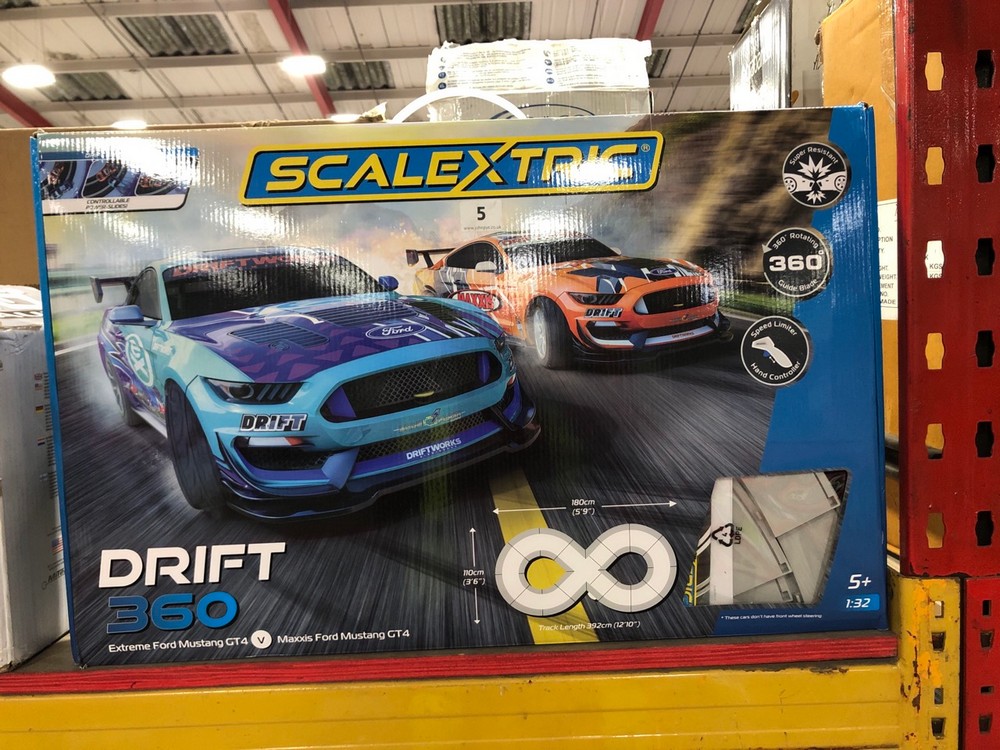 John Pye Auctions - SCALEXTRIC DRIFT 360 RACING CARS SET RRP £130.00 ...