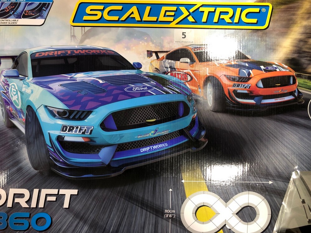John Pye Auctions - SCALEXTRIC DRIFT 360 RACING CARS SET RRP £130.00 ...