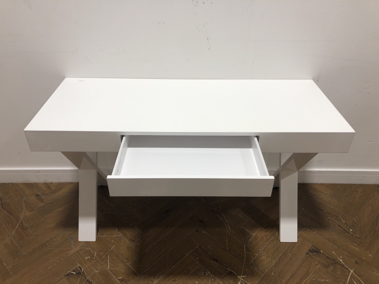 John Pye Auctions - CONSOLE TABLE IN WHITE WITH SINGLE FRONT DRAWER ...