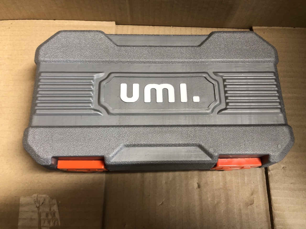 John Pye Auctions - UMI 58-PIECE MECHANICS TOOL SET :: LOCATION - SIDE RACK