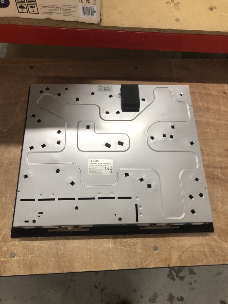 John Pye Auctions - LOGIK ELECTRIC CERAMIC HOB MODEL: LCHOBTC23