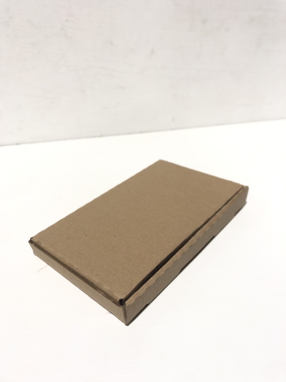 John Pye Auctions - 1 X Pallet of Cardboard reversible pillow boxes ...