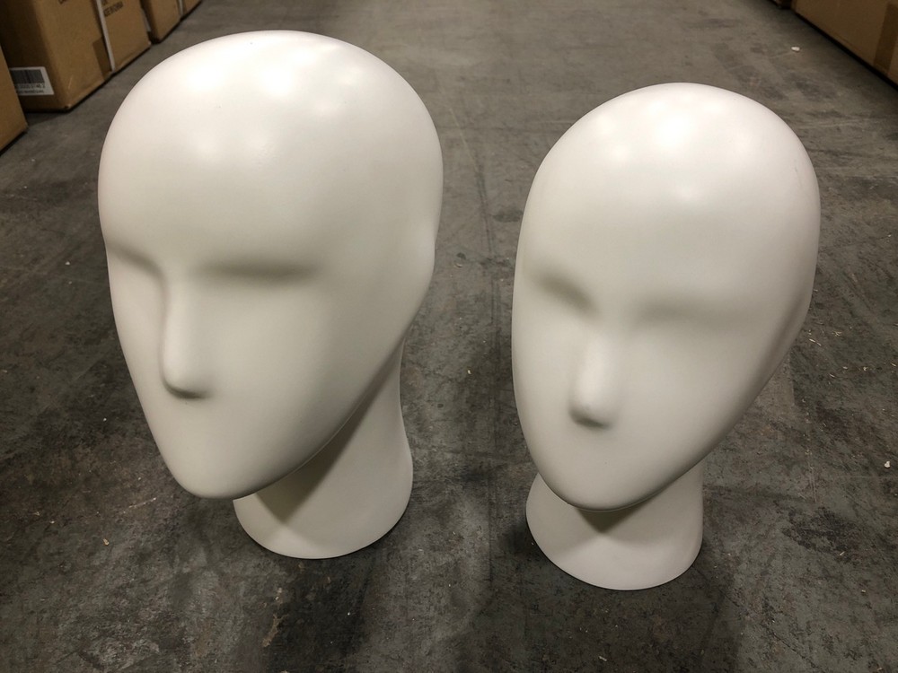 John Pye Auctions - 10 X MANNEQUINS HEADS IN MATT WHITE (LOCATION BLOCK ...