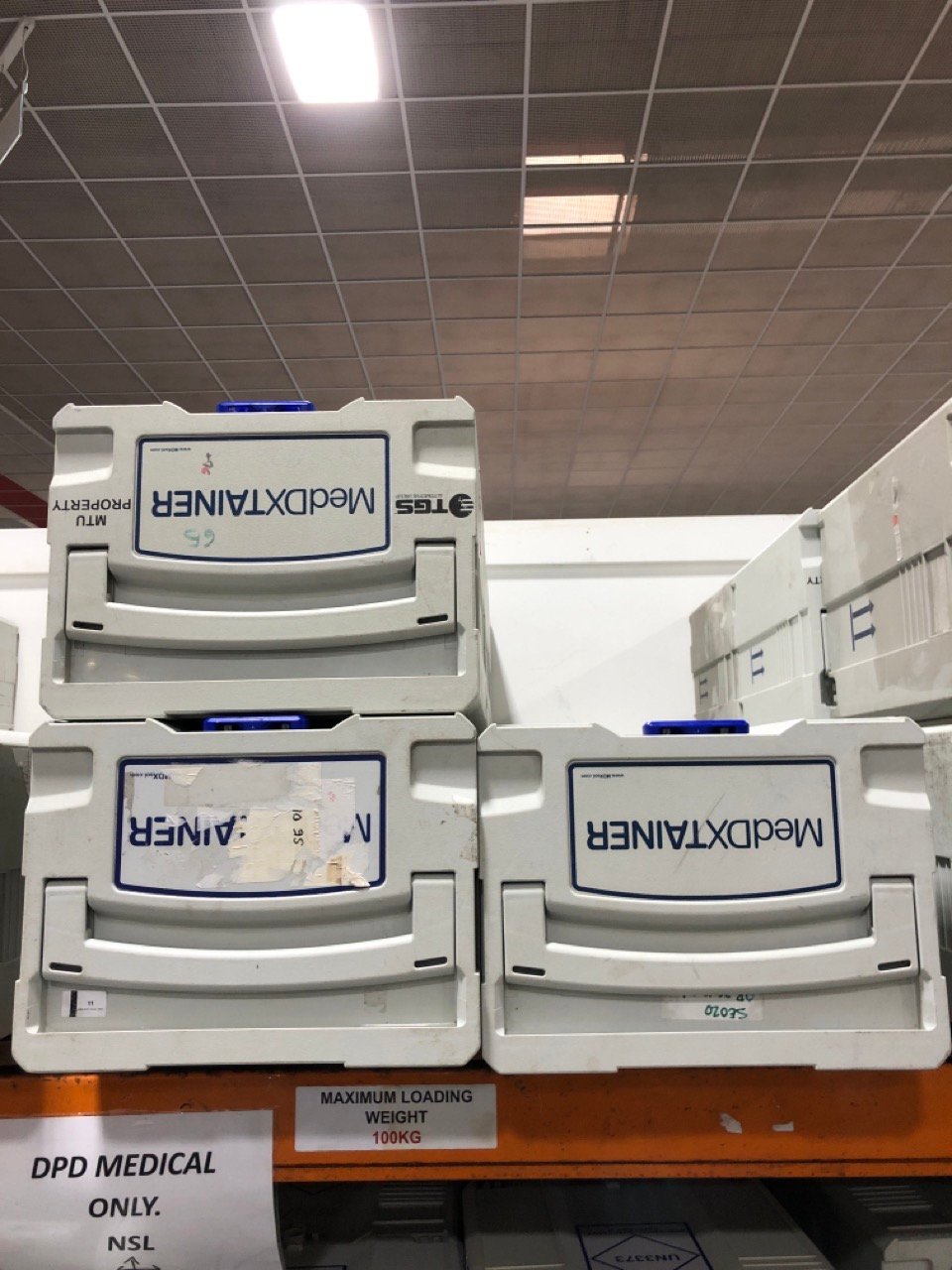 John Pye Auctions - 9X MedDXTAINER Plastic Transport Container. Made by ...