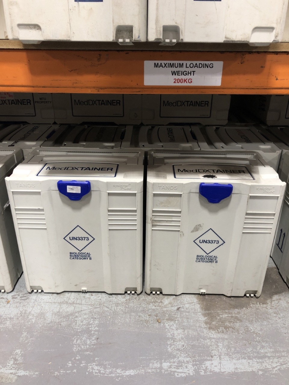 John Pye Auctions - 10X MedDXTAINER Plastic Transport Container. Made ...