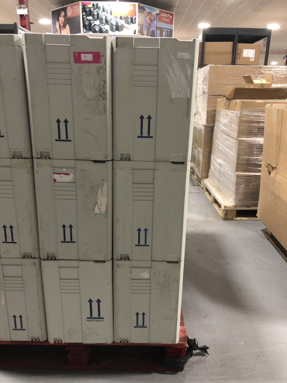 John Pye Auctions - 9X MedDXTAINER Plastic Transport Container. Made by ...