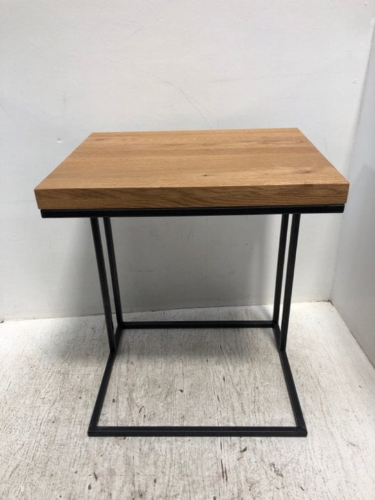 John Pye Auctions - CALIA WIDE SOFA SIDE TABLE IN OAK - RRP £179 ...