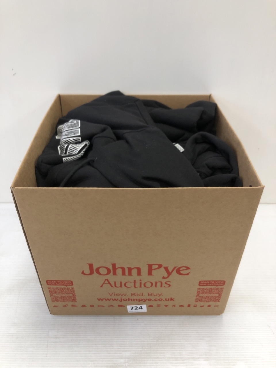 John Pye Auctions - BOX OF ASSORTED DESIGNER CLOTHING ITEMS IN VARIOUS ...