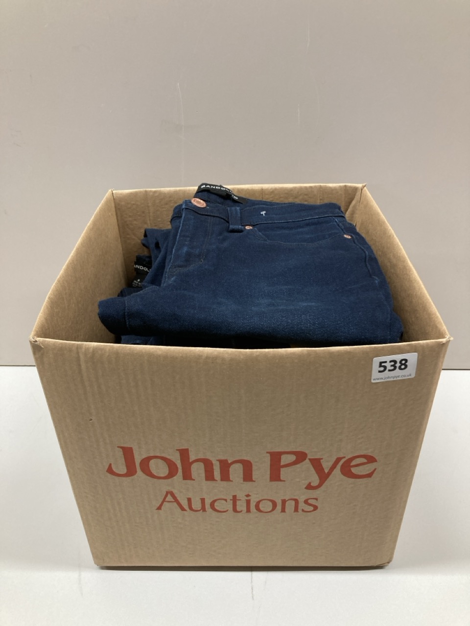 John Pye Auctions - BOX OF ASSORTED CLOTHING ITEMS