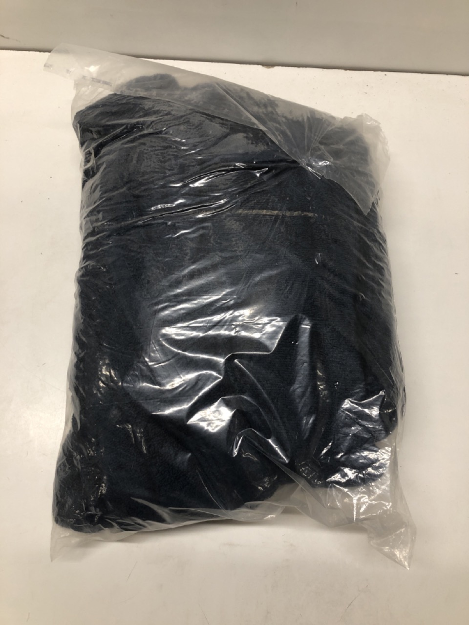 John Pye Auctions - BARBOUR LACHLAN DRESSING GOWN NAVY SIZE L/XL