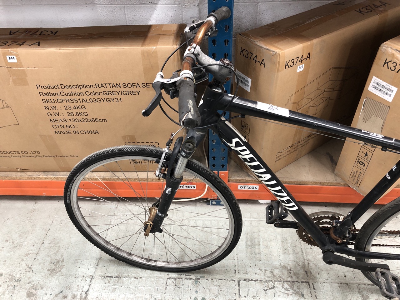John Pye Auctions - SPECIALIZED BLACK BIKE MPSS02868525