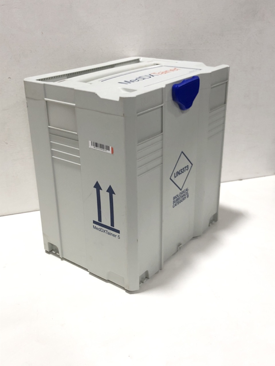 John Pye Auctions - A Pallet Of 27X MedDXTAINER Plastic Transport ...