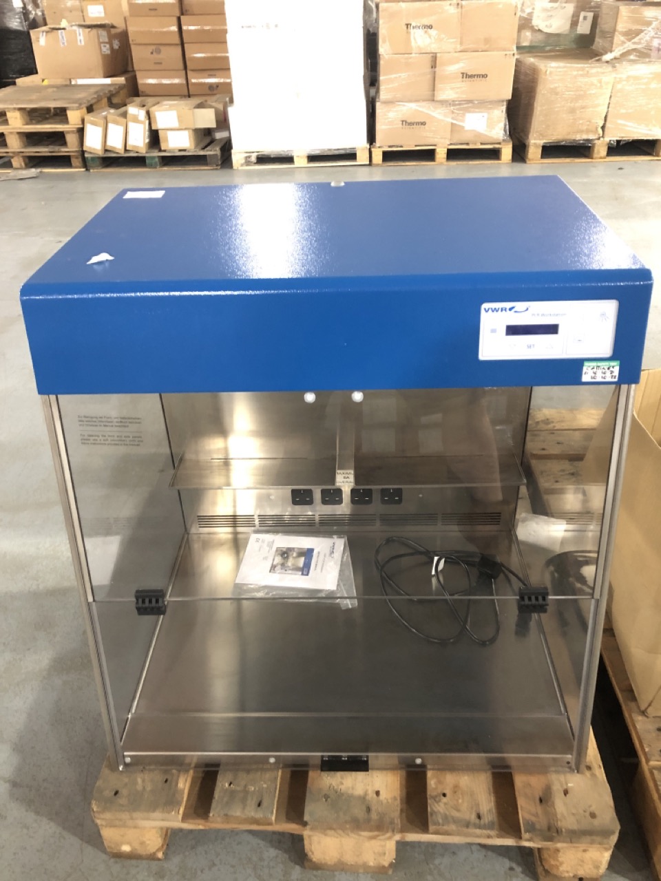 John Pye Auctions - VWR PCR WORKSTATION WITH UV AIR RECIRCULATION S/N ...