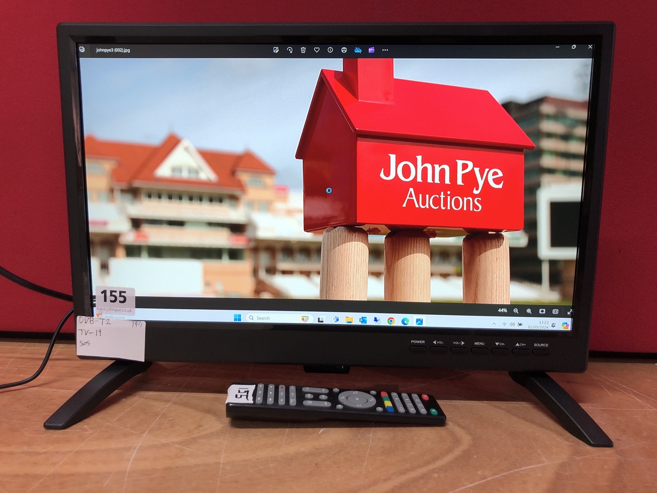 John Pye Auctions - LED TV MODEL DVB-T2 (WITH STAND,WITH REMOTE,SCRATCH ...
