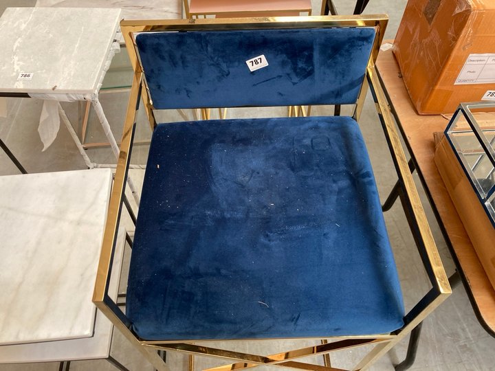 John Pye Auctions - MODERN CONTEMPORARY STYLE BAR STOOL IN PLUSH DEEP ...