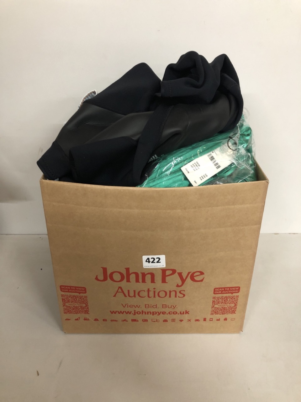 John Pye Auctions - BOX OF WOMEN'S CLOTHES
