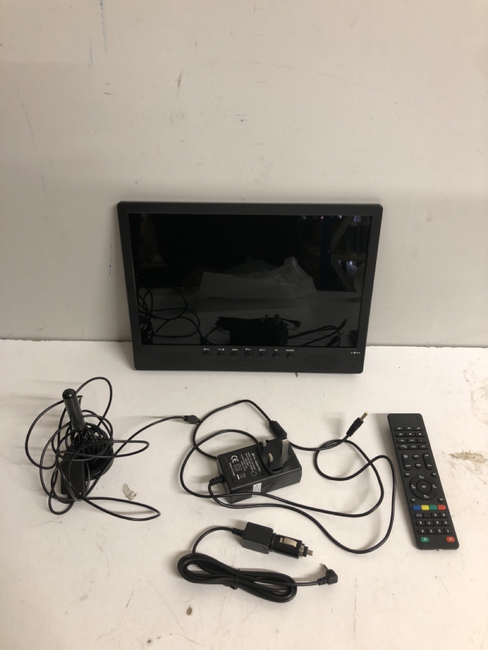 John Pye Auctions - KCR 14.1 INCH PORTABLE TV