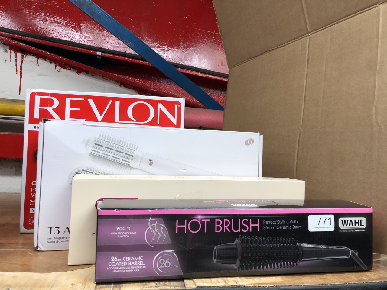 John Pye Auctions - QTY OF ITEMS TO INCLUDE T3 AIRBRUSH DUO ...