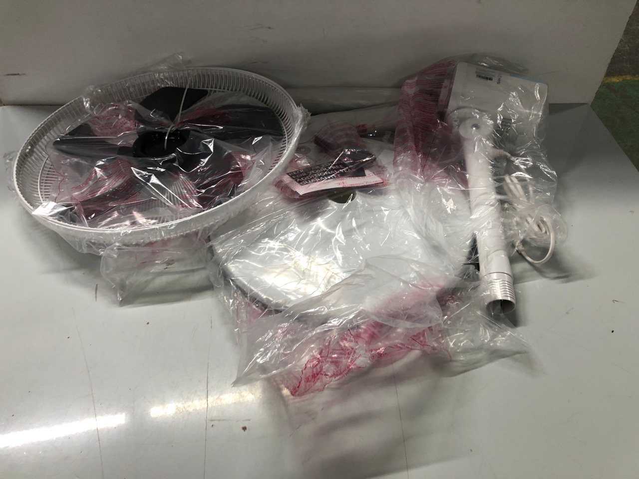 John Pye Auctions - 2 X RUSSELL HOBBS 3-IN-1 PEDESTAL FAN MODEL ...