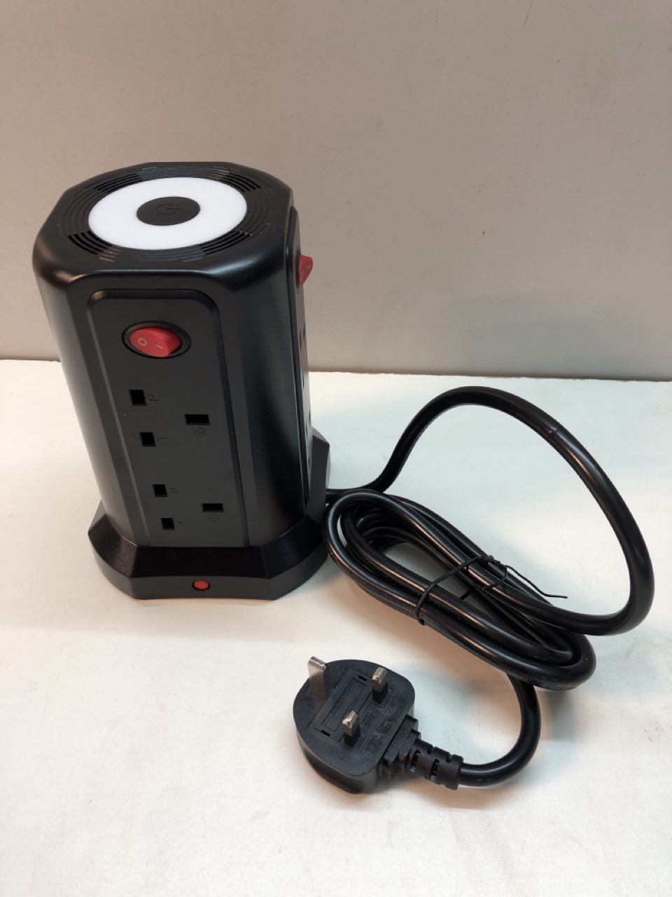 John Pye Auctions - KEMEL MULTIFUNCTIONAL POWER STRIP