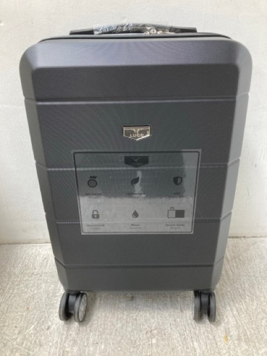 John Pye Auctions - LUGG 4-WHEEL HARD SHELL SUITCASE IN BLACK: LOCATION ...
