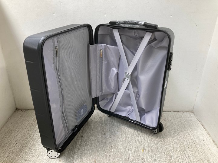 John Pye Auctions - LUGG 4-WHEEL HARD SHELL SUITCASE IN BLACK: LOCATION ...
