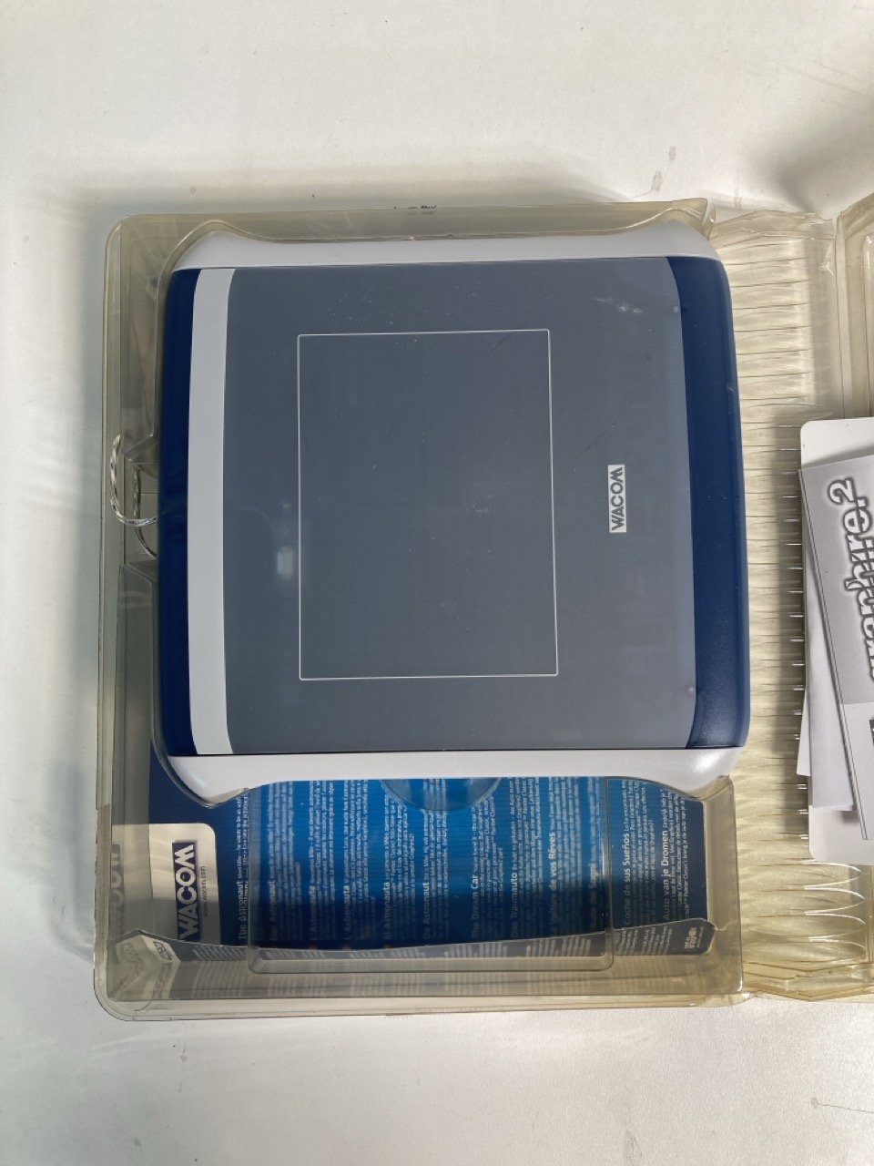 John Pye Auctions - WACOM GRAPHIRE 2 DIGITAL EDITING SYSTEM