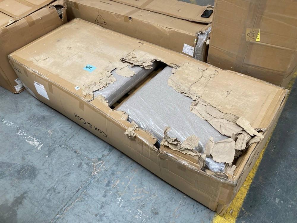 John Pye Auctions - COX & COX VICHY CORNER SET - ITEM NO. 1527803 - RRP ...