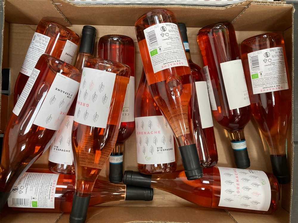 John Pye Auctions - 12 X ASSORTED BOTTLES OF WINE TO INCLUDE VIN D ...