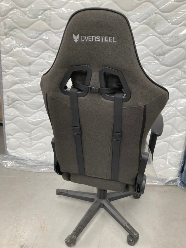 John Pye Auctions - GREY OVERSTEEL GAMING CHAIR (ONE WHEEL MISSING).