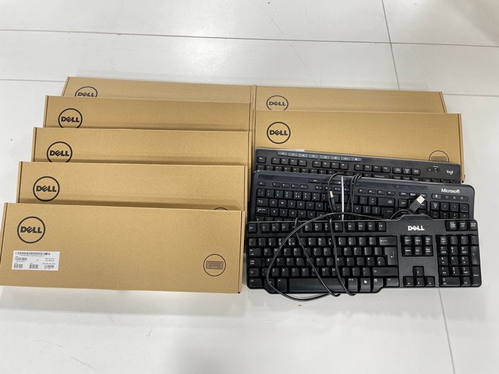 John Pye Auctions - QTY OF 10 KEYBOARDS [JPTM119266]