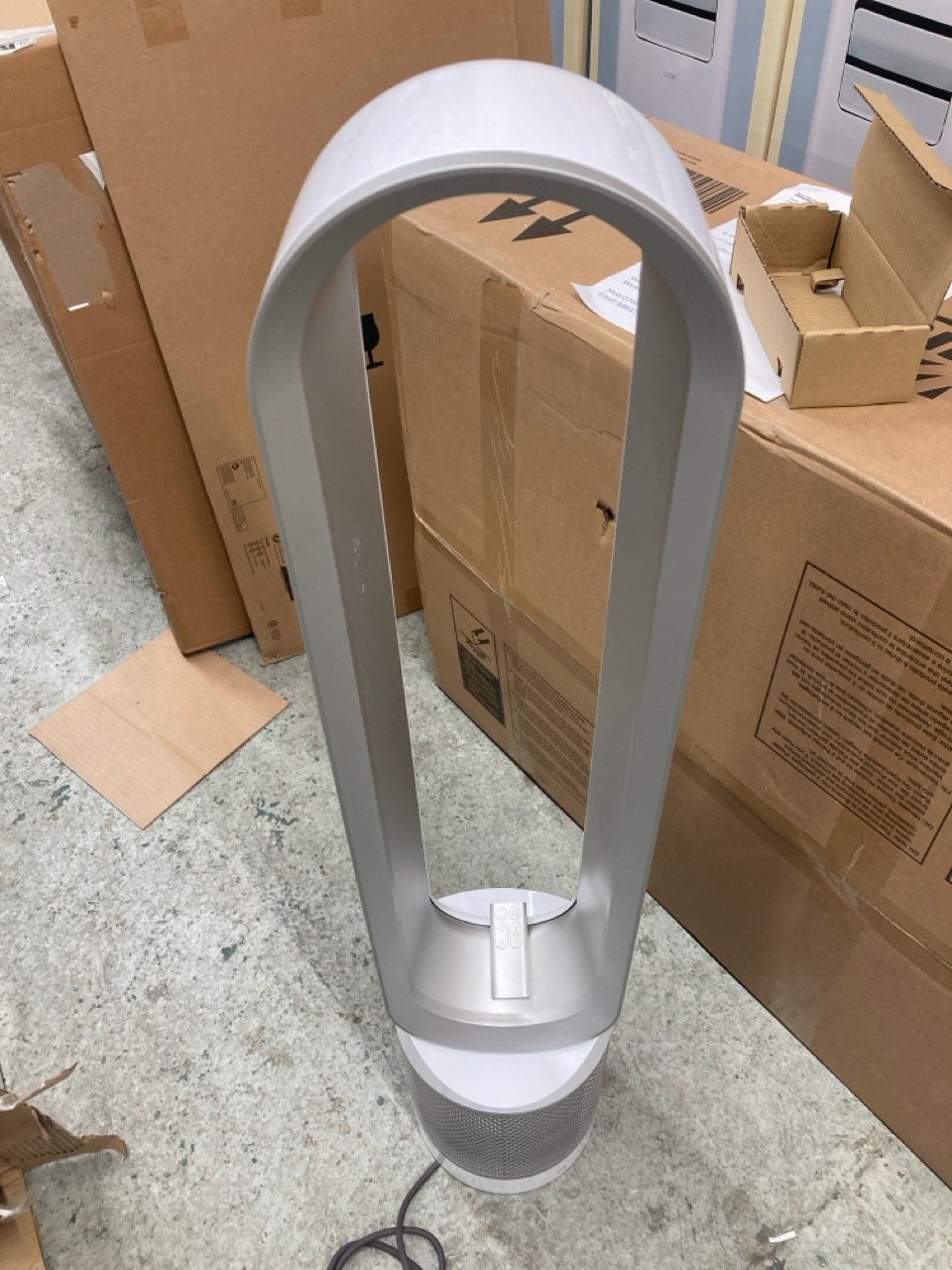 John Pye Auctions - DYSON PURE COOL AIR PURIFYING BLADELESS FAN