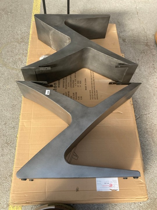 John Pye Auctions - WINDERMERE RUSTIC MONASTERY EXTENDING DINING TABLE ...