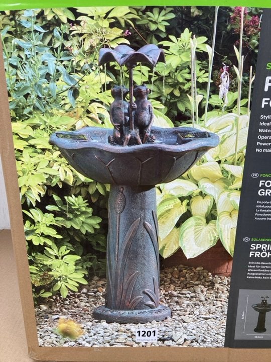 John Pye Auctions - SMART SOLAR FROG FROLICS FOUNTAIN: LOCATION - E5